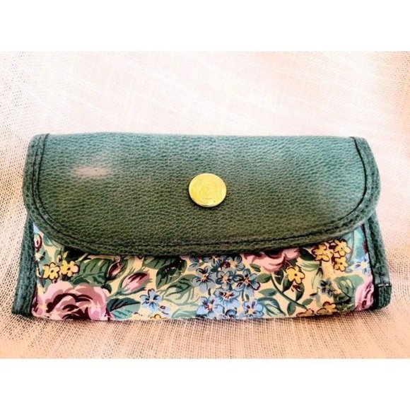 Avon | Bags | Vintage 995 Teal Floral Avon Wallet | Poshmark